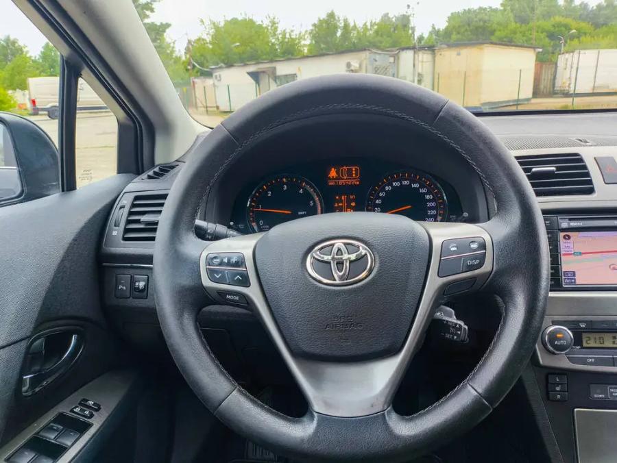 Melns Toyota Avensis 2010 Rīga, ar dzinēja tilpumu 2.20 L un nobraukumu 185 tūkst. km par 4700 €, foto 13 vietnē AUTOMOTO.COM.LV