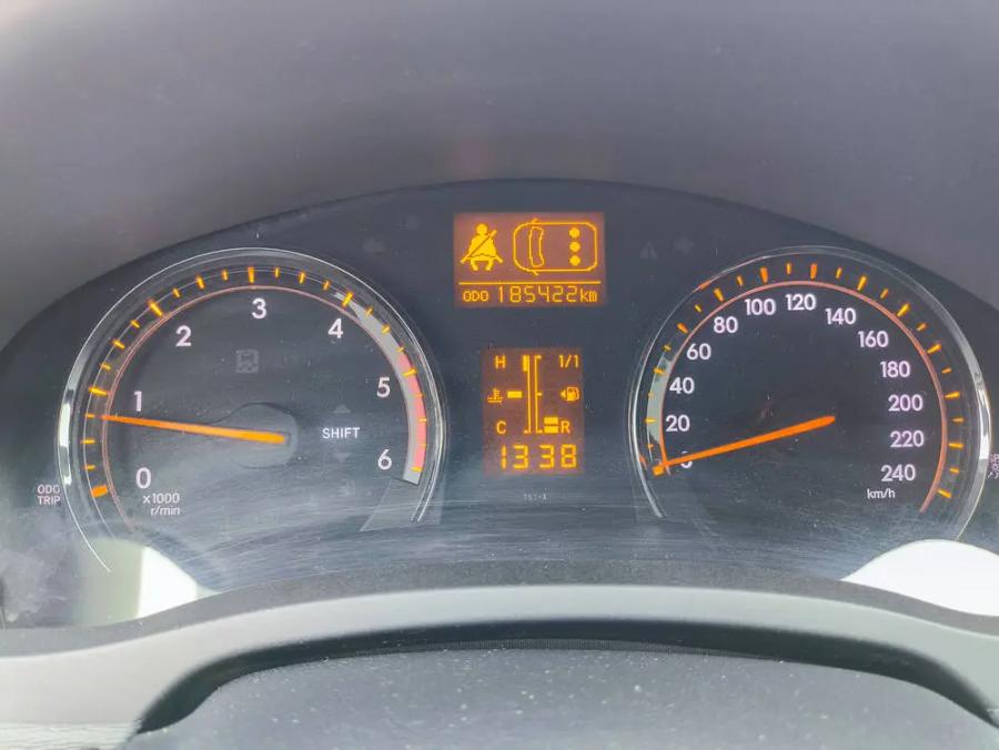 Melns Toyota Avensis 2010 Rīga, ar dzinēja tilpumu 2.20 L un nobraukumu 185 tūkst. km par 4700 €, foto 21 vietnē AUTOMOTO.COM.LV