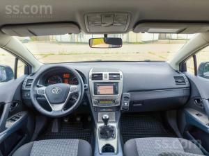 Melns Toyota Avensis 2010 Rīga, ar dzinēja tilpumu 2.20 L un nobraukumu 185 tūkst. km par 4700 €, foto 12 vietnē AUTOMOTO.COM.LV