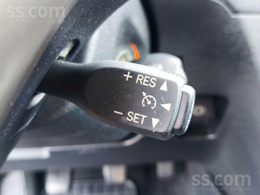 Melns Toyota Avensis 2010 Rīga, ar dzinēja tilpumu 2.20 L un nobraukumu 185 tūkst. km par 4700 €, foto 25 vietnē AUTOMOTO.COM.LV
