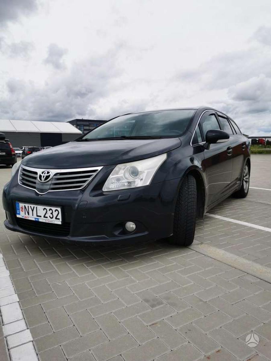 Melns Toyota Avensis 2010 Šauļi, ar dzinēja tilpumu 2.23 L un nobraukumu 253 tūkst. km par 4200 €, foto 1 vietnē AUTOMOTO.COM.LV