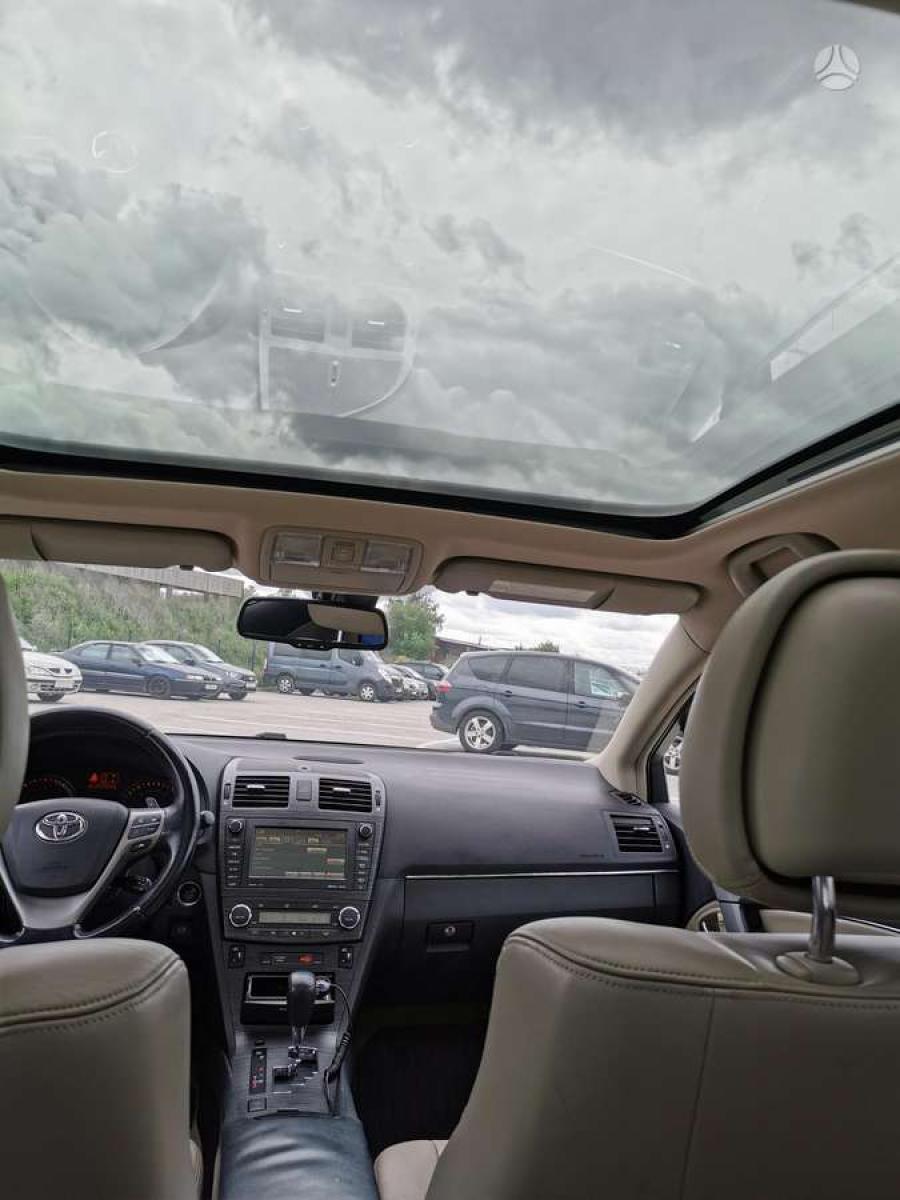 Melns Toyota Avensis 2010 Šauļi, ar dzinēja tilpumu 2.23 L un nobraukumu 253 tūkst. km par 4200 €, foto 8 vietnē AUTOMOTO.COM.LV