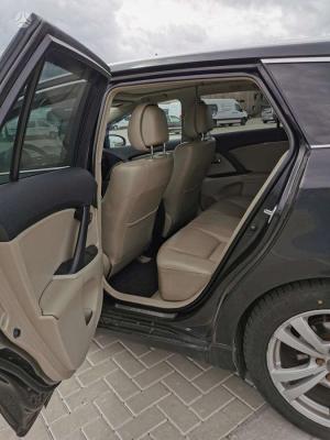 Melns Toyota Avensis 2010 Šauļi, ar dzinēja tilpumu 2.23 L un nobraukumu 253 tūkst. km par 4200 €, foto 9 vietnē AUTOMOTO.COM.LV