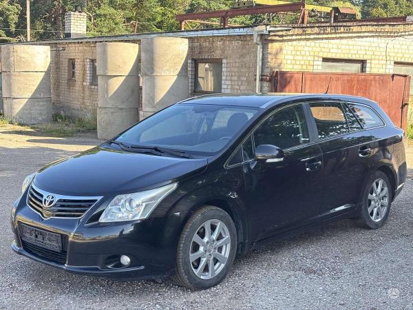 Черный Тойота Авенсис 2010 в Утена, объемом двигателя 2.20 л и пробегом 240 тыс. км за 3650 €, фото 1 на AUTOMOTO.COM.LV