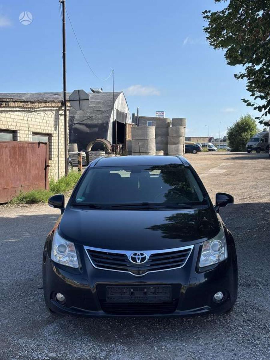 Melns Toyota Avensis 2010 Utena, ar dzinēja tilpumu 2.20 L un nobraukumu 240 tūkst. km par 3650 €, foto 3 vietnē AUTOMOTO.COM.LV