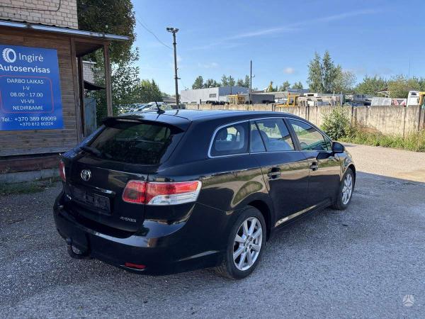 Черный Тойота Авенсис 2010 в Утена, объемом двигателя 2.20 л и пробегом 240 тыс. км за 3650 €, фото 10 на AUTOMOTO.COM.LV