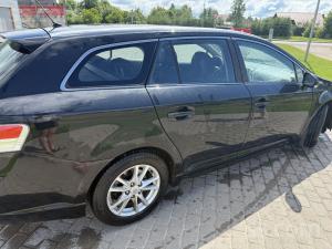 Melns Toyota Avensis 2010 Balvi, ar dzinēja tilpumu 2.00 L un nobraukumu 305 tūkst. km par 2100 €, foto 4 vietnē AUTOMOTO.COM.LV
