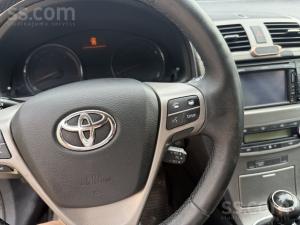 Melns Toyota Avensis 2010 Balvi, ar dzinēja tilpumu 2.00 L un nobraukumu 305 tūkst. km par 2100 €, foto 6 vietnē AUTOMOTO.COM.LV