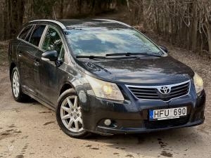 Black Toyota Avensis 2010 in Vilnius, with an engine capacity of 2.00 L and mileage of 385 thousand km for 2050 €, photo 3 on AUTOMOTO.COM.LV
