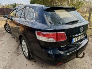 Black Toyota Avensis 2010 in Vilnius, with an engine capacity of 2.00 L and mileage of 385 thousand km for 2050 €, photo 8 on AUTOMOTO.COM.LV