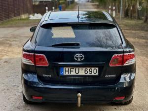 Black Toyota Avensis 2010 in Vilnius, with an engine capacity of 2.00 L and mileage of 385 thousand km for 2050 €, photo 10 on AUTOMOTO.COM.LV