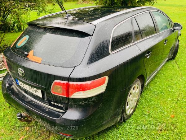 Black Toyota Avensis 2010 in Tallinn, with an engine capacity of 1.80 L and mileage of 420 thousand km for 1500 €, photo 3 on AUTOMOTO.COM.LV