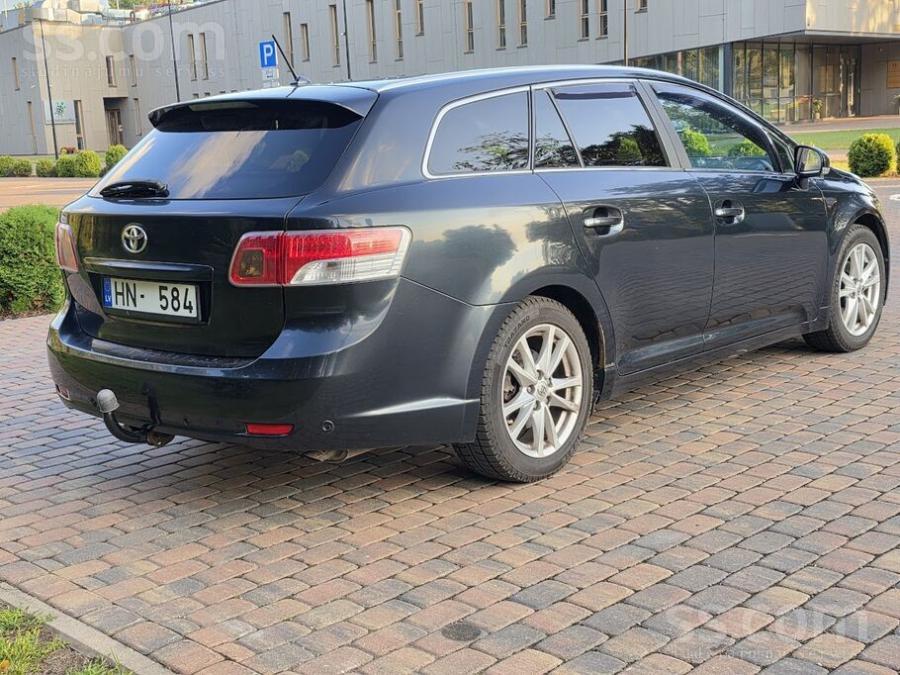 Melns Toyota Avensis 2010 Rīga, ar dzinēja tilpumu 2.00 L un nobraukumu 316 tūkst. km par 4850 €, foto 5 vietnē AUTOMOTO.COM.LV