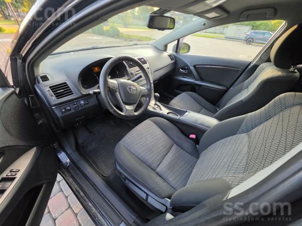 Toyota Avensis 2010 Rīga vietnē Melns Toyota Avensis 2010 Rīga, ar dzinēja tilpumu 2.00 L un nobraukumu 316 tūkst. km par 4850 €, foto 6 vietnē AUTOMOTO.COM.LV