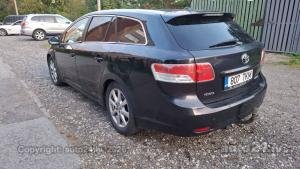 Melns Toyota Avensis 2010 Tallina, ar dzinēja tilpumu 2.20 L un nobraukumu 402 tūkst. km par 2500 €, foto 4 vietnē AUTOMOTO.COM.LV
