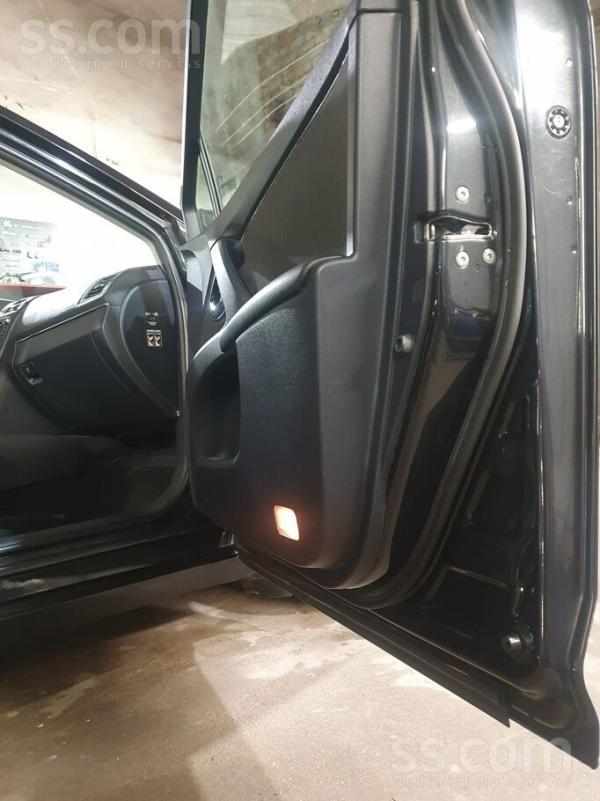 Melns Toyota Avensis 2010 Rīga, ar dzinēja tilpumu 2.00 L un nobraukumu 217 tūkst. km par 3900 €, foto 7 vietnē AUTOMOTO.COM.LV