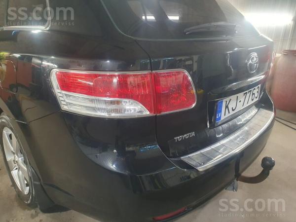 Melns Toyota Avensis 2010 Rīga, ar dzinēja tilpumu 2.00 L un nobraukumu 217 tūkst. km par 3900 €, foto 8 vietnē AUTOMOTO.COM.LV