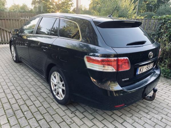 Черный Тойота Авенсис 2010 в Рига, объемом двигателя 2.20 л и пробегом 318 тыс. км за 5100 €, фото 3 на AUTOMOTO.COM.LV
