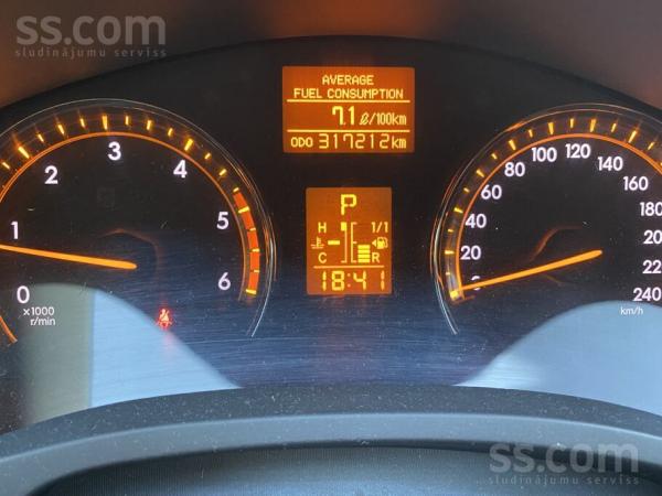 Черный Тойота Авенсис 2010 в Рига, объемом двигателя 2.20 л и пробегом 318 тыс. км за 5100 €, фото 10 на AUTOMOTO.COM.LV