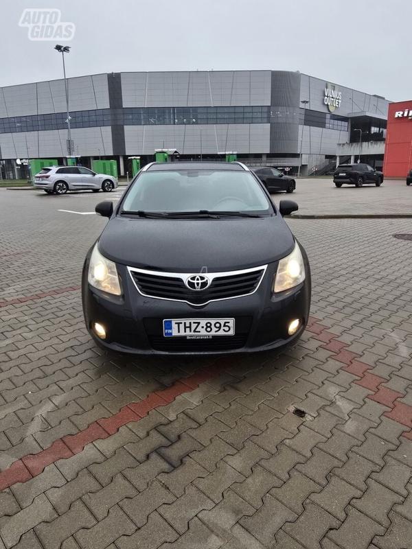 Toyota Avensis 2010 in Vilnius on AUTOMOTO.COM.LV Black Toyota Avensis 2010 in Vilnius, with an engine capacity of 2.00 L and mileage of 255 thousand km for 3450 €, photo 1 on AUTOMOTO.COM.LV