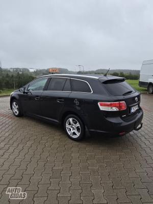 Melns Toyota Avensis 2010 Viļņa, ar dzinēja tilpumu 2.00 L un nobraukumu 255 tūkst. km par 3450 €, foto 4 vietnē AUTOMOTO.COM.LV