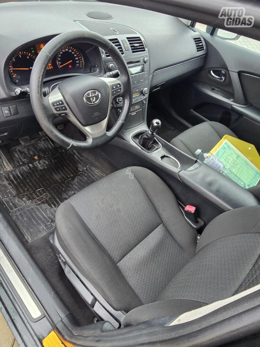 Melns Toyota Avensis 2010 Viļņa, ar dzinēja tilpumu 2.00 L un nobraukumu 255 tūkst. km par 3450 €, foto 6 vietnē AUTOMOTO.COM.LV