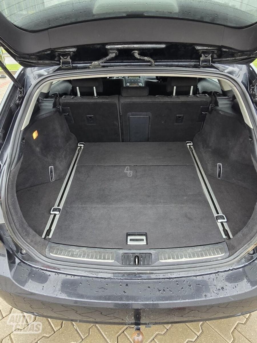 Melns Toyota Avensis 2010 Viļņa, ar dzinēja tilpumu 2.00 L un nobraukumu 255 tūkst. km par 3450 €, foto 8 vietnē AUTOMOTO.COM.LV