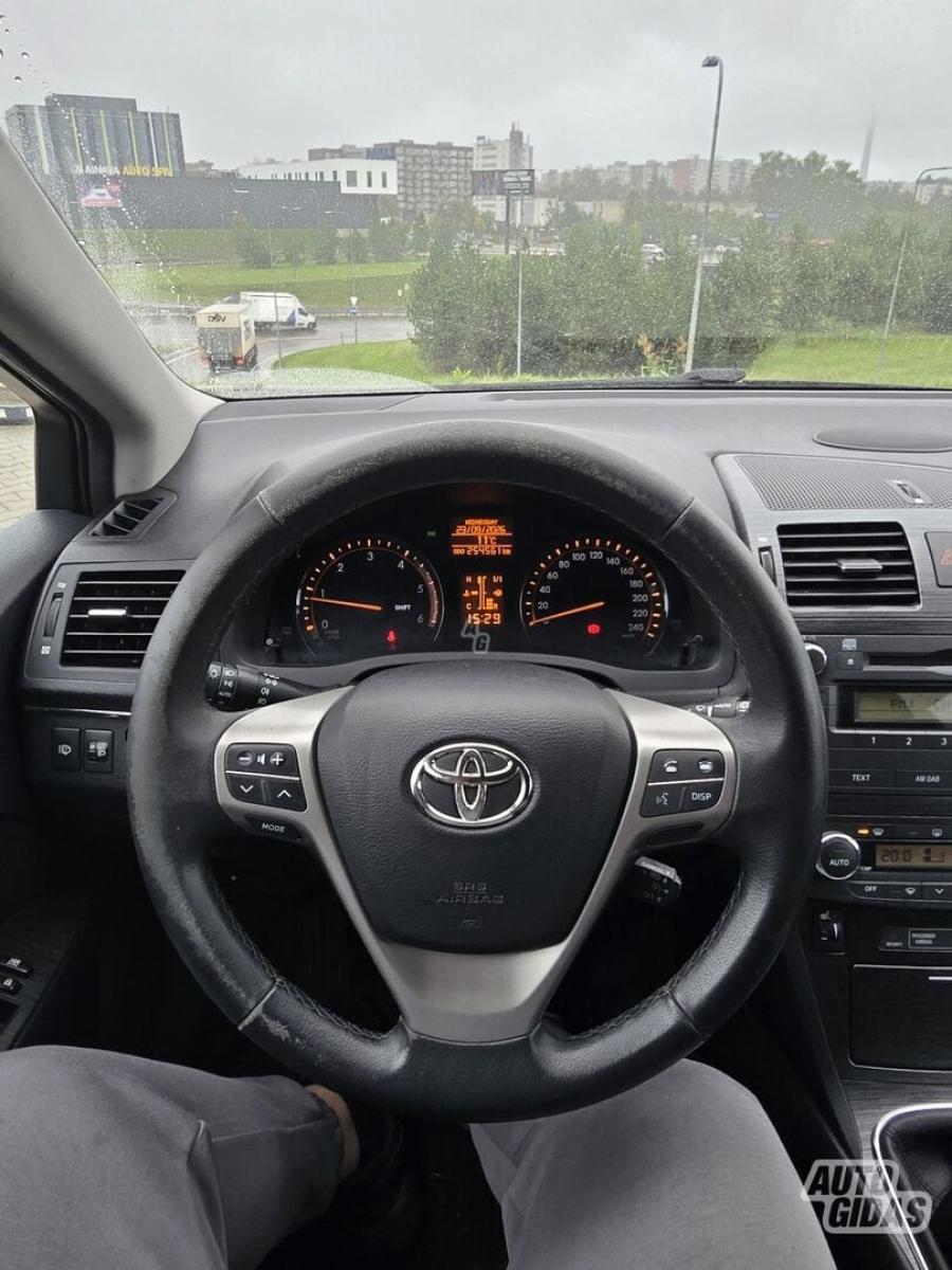 Melns Toyota Avensis 2010 Viļņa, ar dzinēja tilpumu 2.00 L un nobraukumu 255 tūkst. km par 3450 €, foto 9 vietnē AUTOMOTO.COM.LV