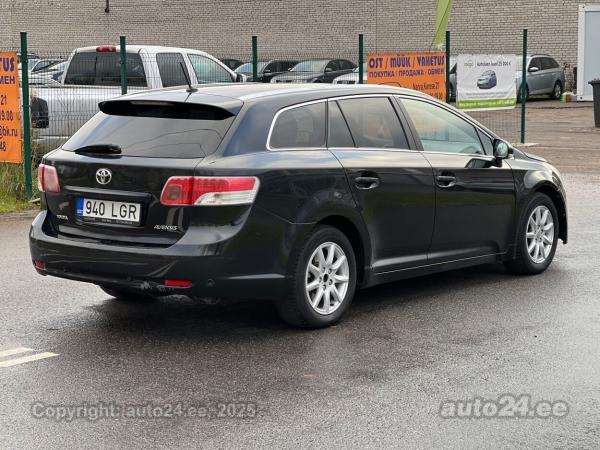 Melns Toyota Avensis 2011 Narva, ar dzinēja tilpumu 2.00 L un nobraukumu 399 tūkst. km par 2999 €, foto 11 vietnē AUTOMOTO.COM.LV