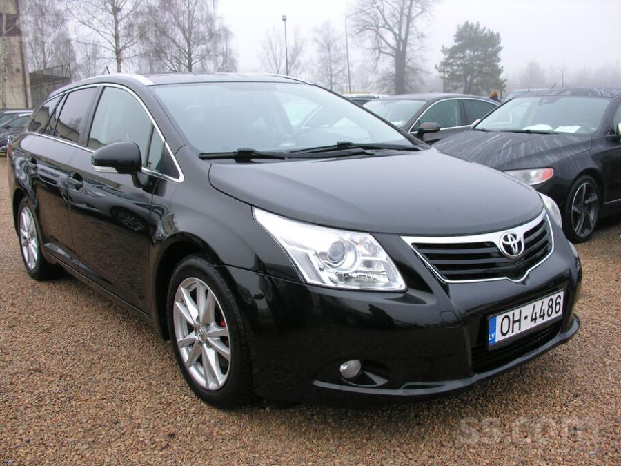 Black Toyota Avensis 2011 in Riga, with an engine capacity of 2.20 L and mileage of 0 thousand km for 4750 €, photo 2 on AUTOMOTO.COM.LV