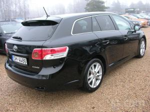 Black Toyota Avensis 2011 in Riga, with an engine capacity of 2.20 L and mileage of 0 thousand km for 4750 €, photo 3 on AUTOMOTO.COM.LV