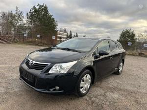 Melns Toyota Avensis 2011 Alīta, ar dzinēja tilpumu 1.80 L un nobraukumu 221 tūkst. km par 5950 €, foto  vietnē AUTOMOTO.COM.LV