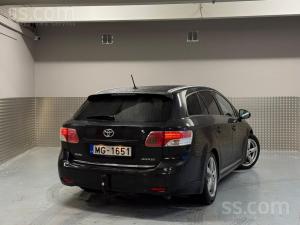 Melns Toyota Avensis 2011 Rīga, ar dzinēja tilpumu 2.20 L un nobraukumu 284 tūkst. km par 5650 €, foto 2 vietnē AUTOMOTO.COM.LV