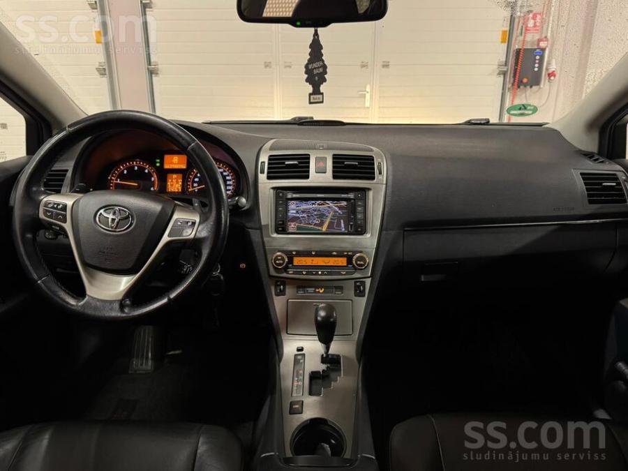 Melns Toyota Avensis 2011 Rīga, ar dzinēja tilpumu 2.20 L un nobraukumu 284 tūkst. km par 5650 €, foto 8 vietnē AUTOMOTO.COM.LV