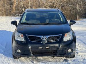 Black Toyota Avensis 2011 in Siauliai, with an engine capacity of 2.00 L and mileage of 201 thousand km for 1950 €, photo 6 on AUTOMOTO.COM.LV