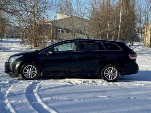 Black Toyota Avensis 2011 in Siauliai, with an engine capacity of 2.00 L and mileage of 201 thousand km for 1950 €, photo 7 on AUTOMOTO.COM.LV