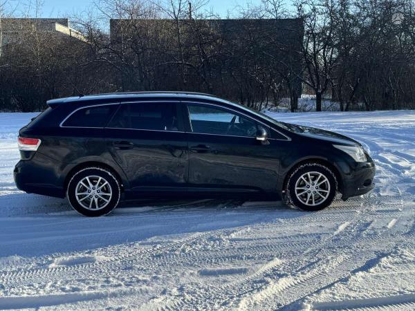 Melns Toyota Avensis 2011 Šauļi, ar dzinēja tilpumu 2.00 L un nobraukumu 201 tūkst. km par 1950 €, foto 8 vietnē AUTOMOTO.COM.LV