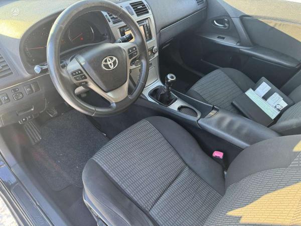 Melns Toyota Avensis 2011 Šauļi, ar dzinēja tilpumu 2.00 L un nobraukumu 201 tūkst. km par 1950 €, foto 9 vietnē AUTOMOTO.COM.LV