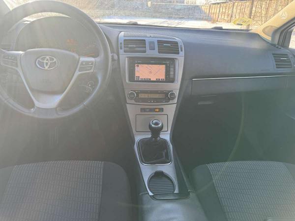 Melns Toyota Avensis 2011 Šauļi, ar dzinēja tilpumu 2.00 L un nobraukumu 201 tūkst. km par 1950 €, foto 10 vietnē AUTOMOTO.COM.LV