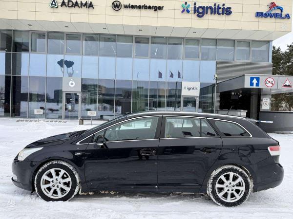 Black Toyota Avensis 2011 in Vilnius, with an engine capacity of 2.23 L and mileage of 252 thousand km for 2700 €, photo 7 on AUTOMOTO.COM.LV