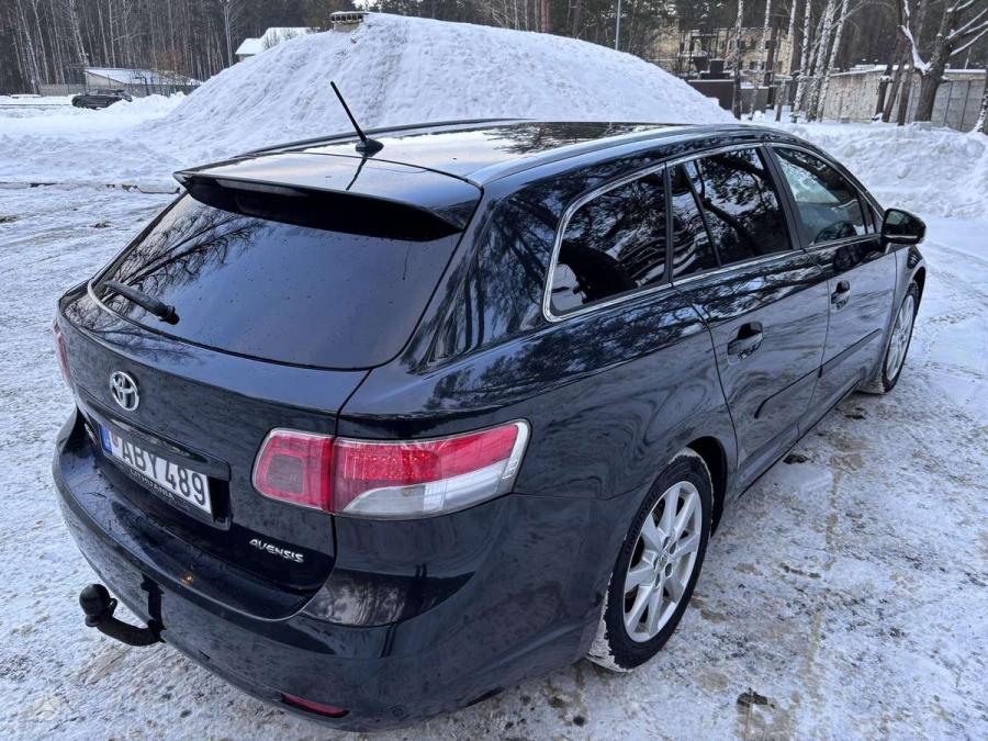 Melns Toyota Avensis 2011 Druskininkai, ar dzinēja tilpumu 2.00 L un nobraukumu 220 tūkst. km par 4850 €, foto 7 vietnē AUTOMOTO.COM.LV