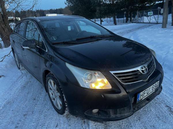 Melns Toyota Avensis 2011 Viļņa, ar dzinēja tilpumu 2.00 L un nobraukumu 340 tūkst. km par 2700 €, foto 7 vietnē AUTOMOTO.COM.LV