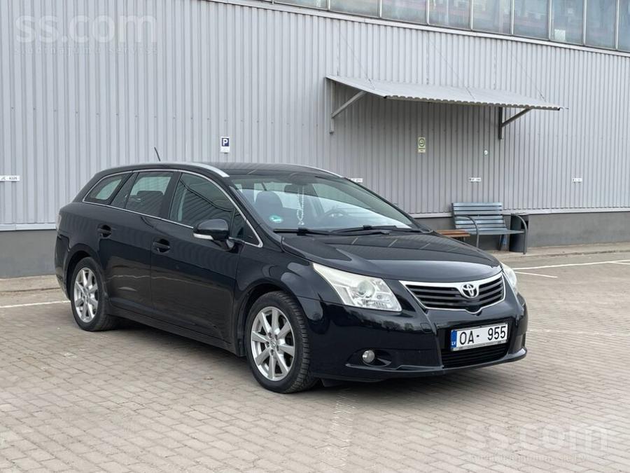 Черный Тойота Авенсис 2011 в Рига, объемом двигателя 2.20 л и пробегом 242 тыс. км за 4300 €, фото 1 на AUTOMOTO.COM.LV