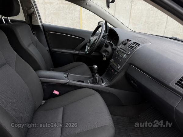 Black Toyota Avensis 2011 in Tartu, with an engine capacity of 1.80 L and mileage of 250 thousand km for 4590 €, photo 10 on AUTOMOTO.COM.LV