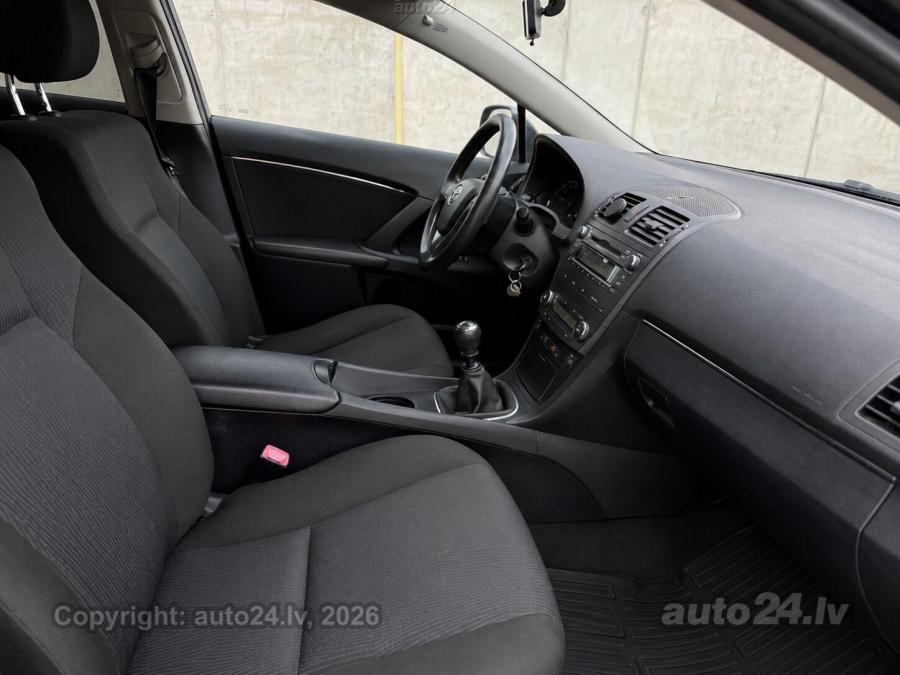 Черный Тойота Авенсис 2011 в Тарту, объемом двигателя 1.80 л и пробегом 250 тыс. км за 4590 €, фото 11 на AUTOMOTO.COM.LV