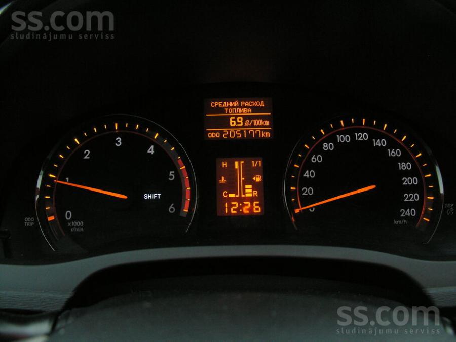 Черный Тойота Авенсис 2011 в Рига, объемом двигателя 2.20 л и пробегом 0 тыс. км за 4450 €, фото 7 на AUTOMOTO.COM.LV