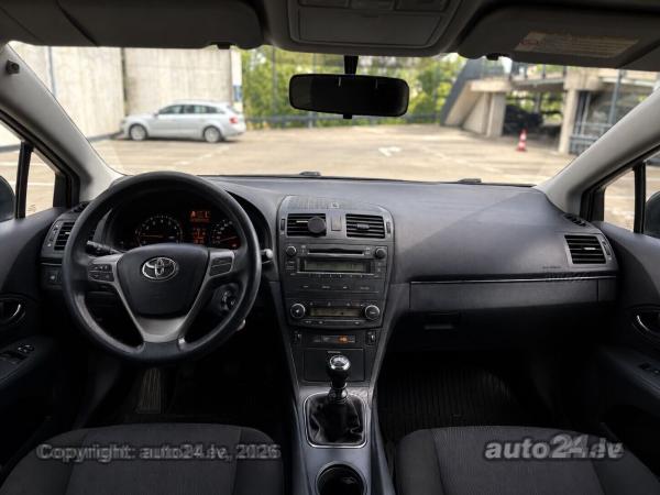 Black Toyota Avensis 2011 in Tartu, with an engine capacity of 1.80 L and mileage of 250 thousand km for 4590 €, photo 9 on AUTOMOTO.COM.LV
