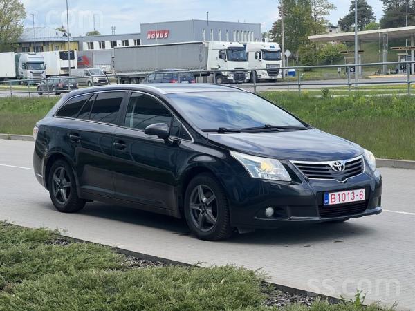 Черный Тойота Авенсис 2011 в Резекне, объемом двигателя 2.00 л и пробегом 0 тыс. км за 4850 €, фото 3 на AUTOMOTO.COM.LV