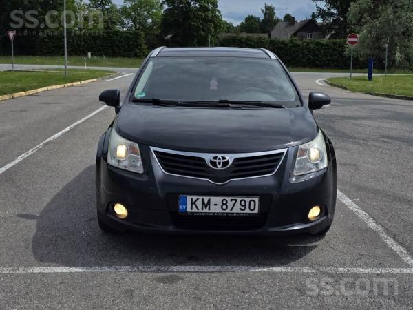 Melns Toyota Avensis 2011 Cēsis, ar dzinēja tilpumu 2.20 L un nobraukumu 277 tūkst. km par 4200 €, foto 2 vietnē AUTOMOTO.COM.LV