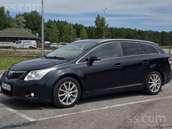 Melns Toyota Avensis 2011 Cēsis, ar dzinēja tilpumu 2.20 L un nobraukumu 277 tūkst. km par 4200 €, foto 10 vietnē AUTOMOTO.COM.LV